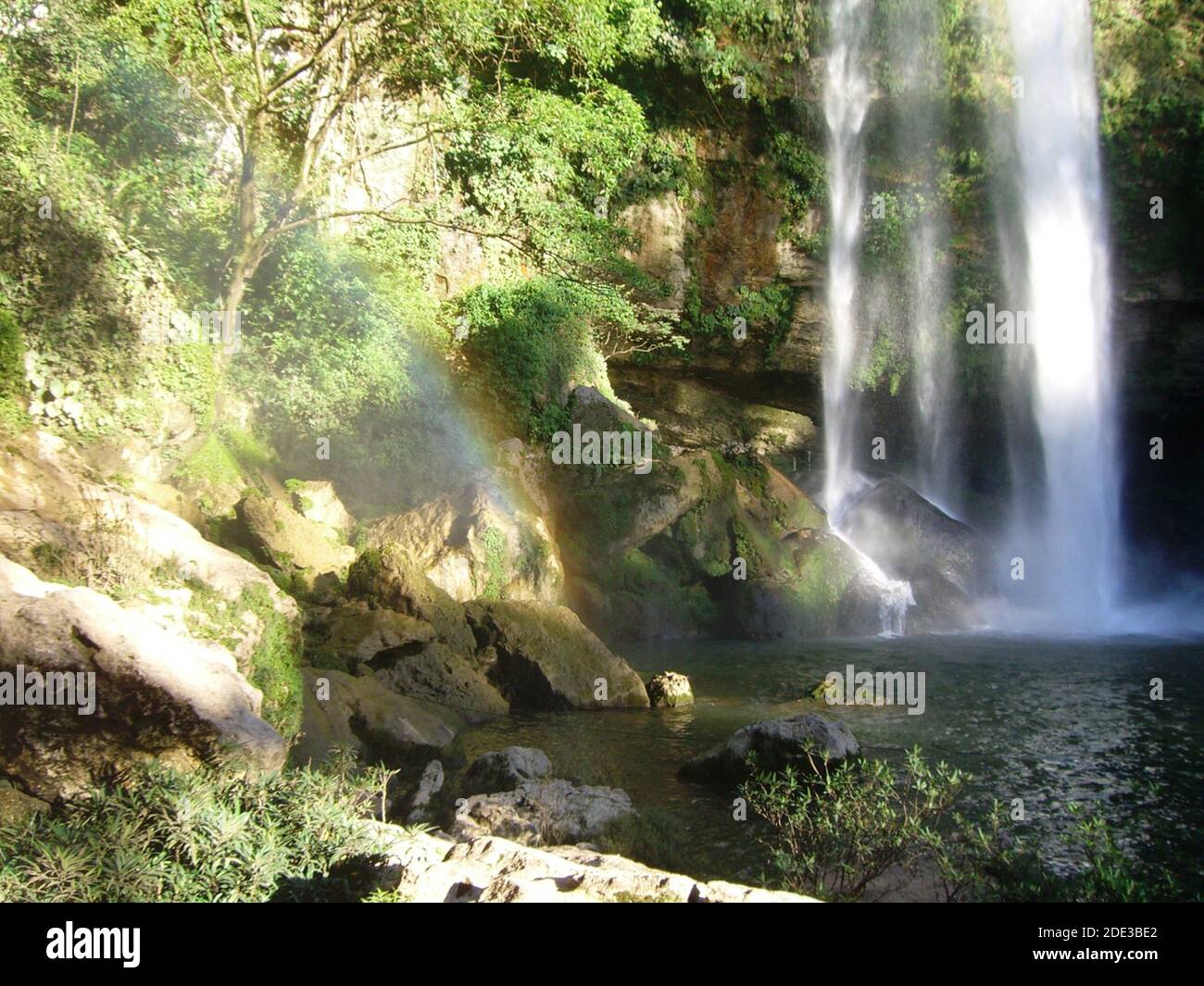 Chute centrale hi-res stock photography and images - Alamy