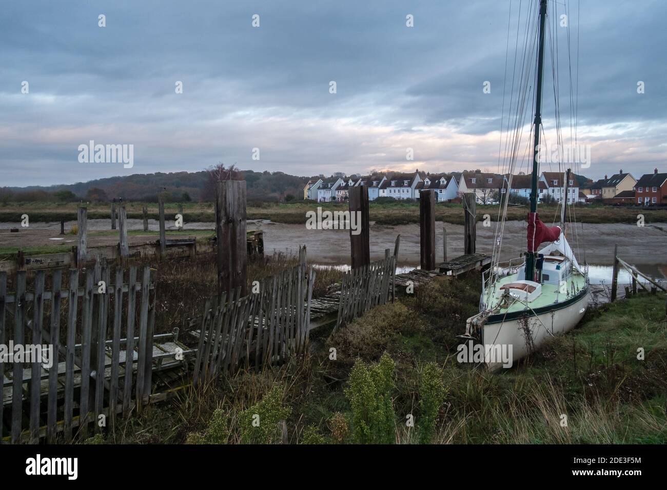 The River Colne front as it flows through the small Essex village of ...