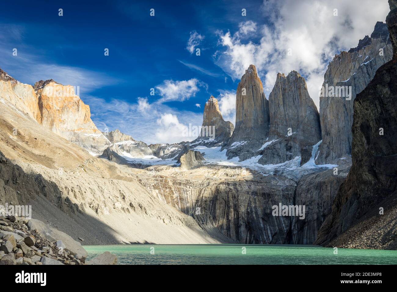 Las Torres viewpoint, Torres del Paine National Park, Patagonia, Chile ...