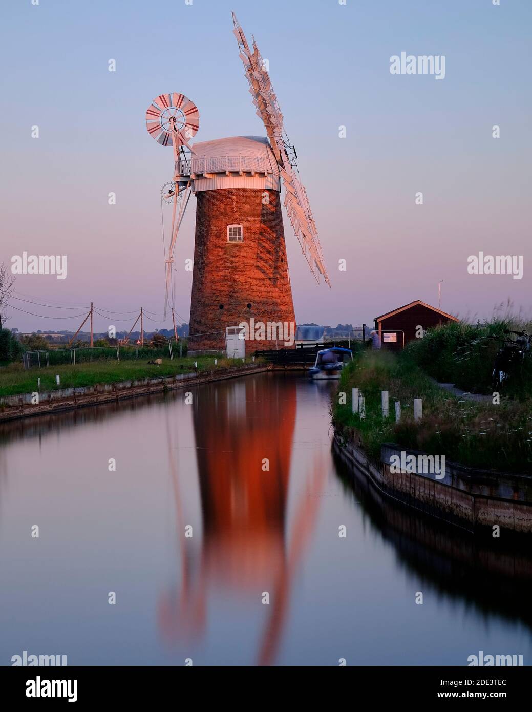 Horsey Wind Pump, Norfolk, England Stock Photo - Alamy