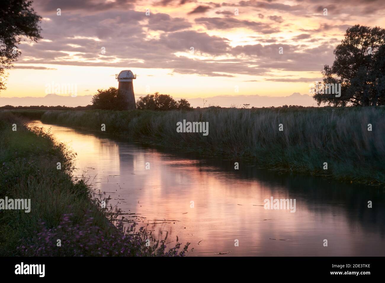 Martham level windmill hi-res stock photography and images - Alamy