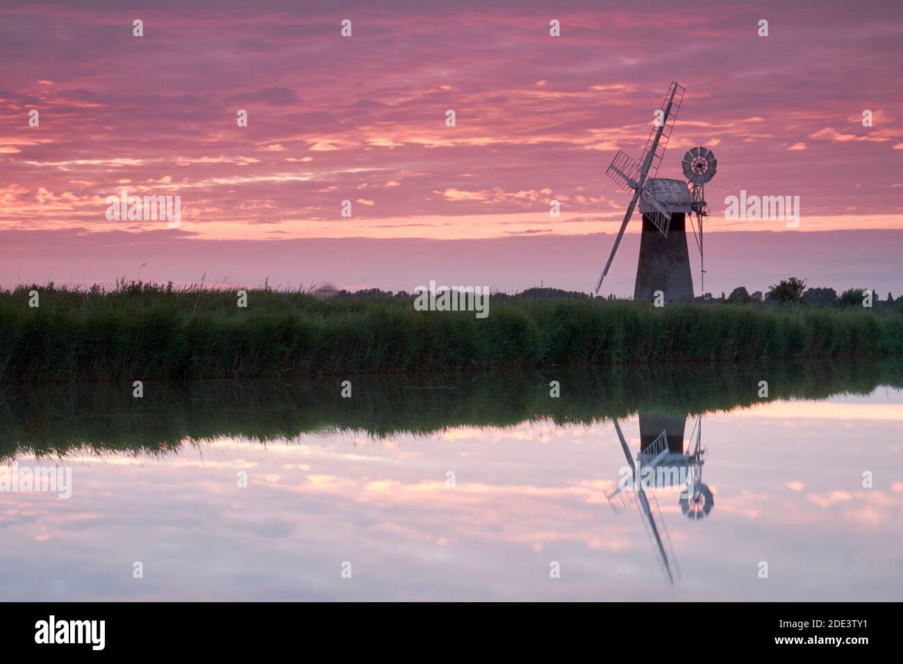 Turf Fen Drainage Mill, Windmill on the Norfolk Broads, Norfolk ...