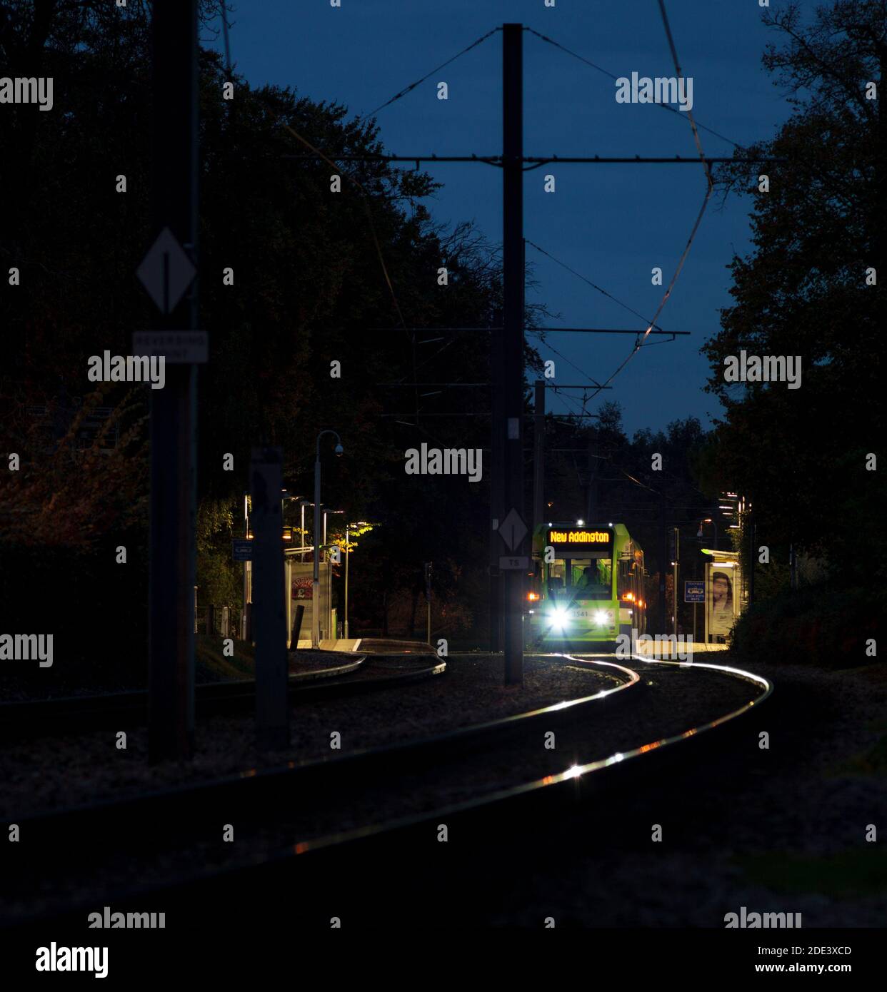 First London trams Croydon Tramlink Bombardier flexitiy swift CR4000 ...