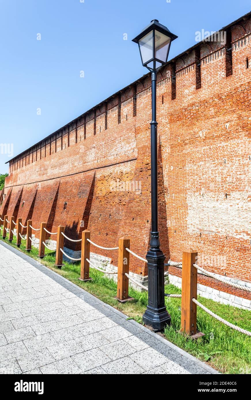 Red brick wall of medieval Kolomna Kremlin. Russian history ...