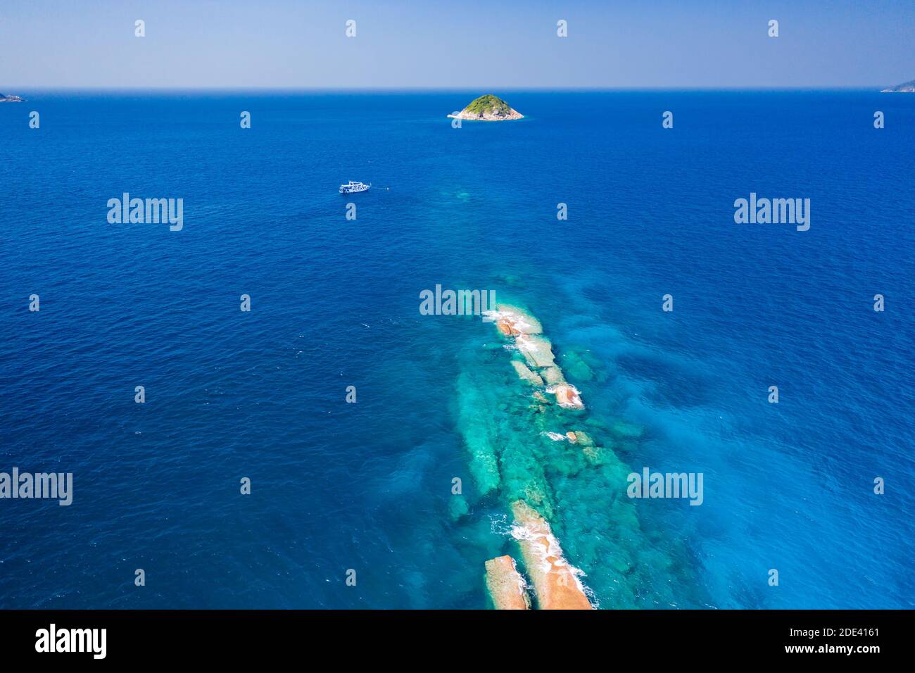 Reef island hi-res stock photography and images - Alamy