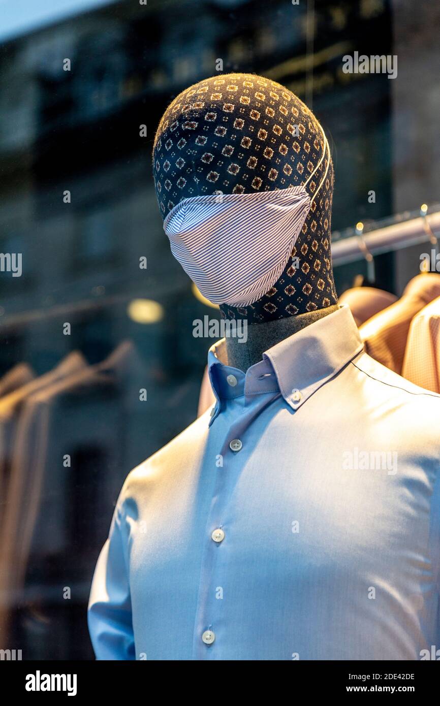 Mannequin wearing mask hi-res stock photography and images - Alamy