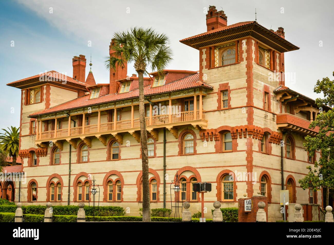 Spanish Renaissance Architecture Houses