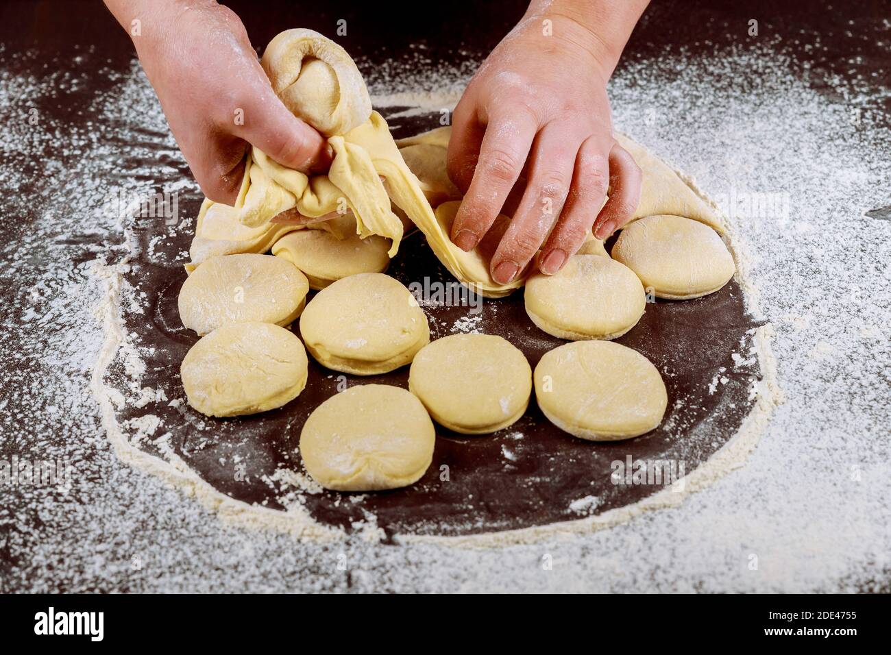 American doughnut making hi-res stock photography and images - Alamy