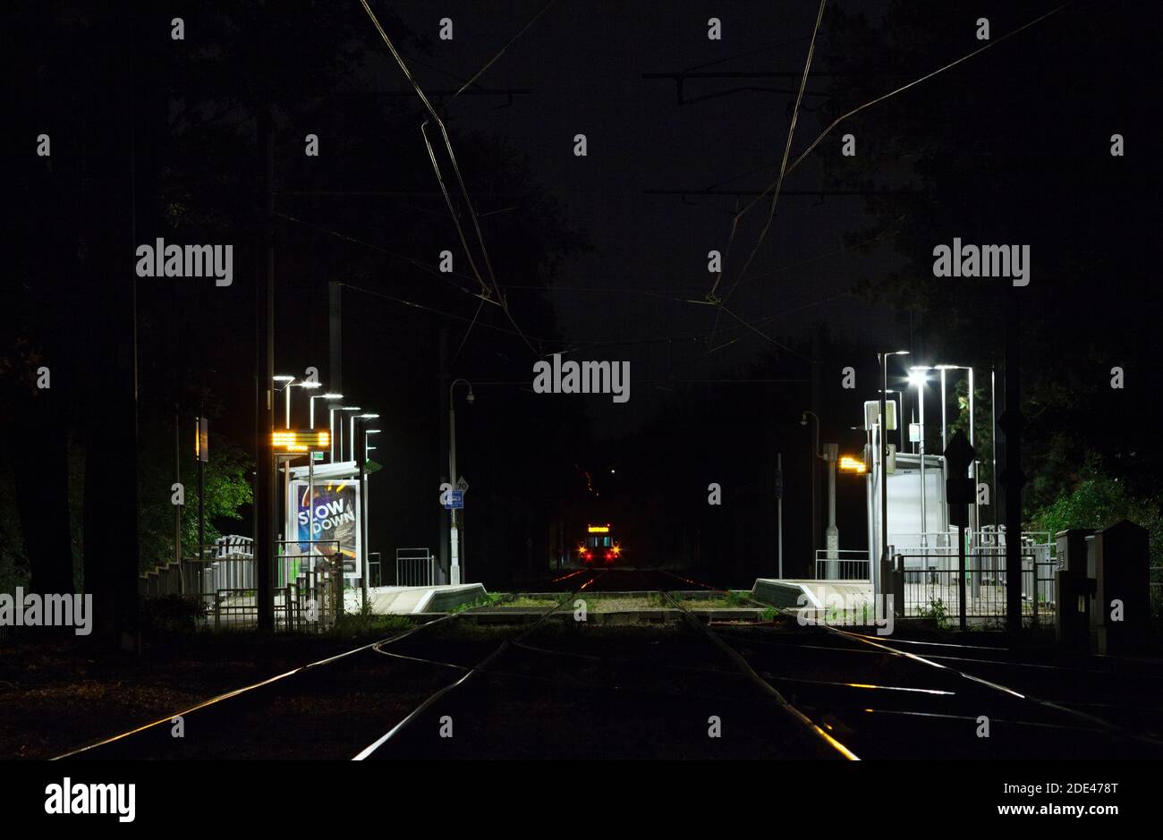 First London trams Croydon Tramlink Bombardier flexitiy swift CR4000 ...