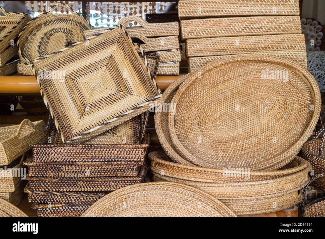 Handwoven craftsmanship hi-res stock photography and images - Alamy