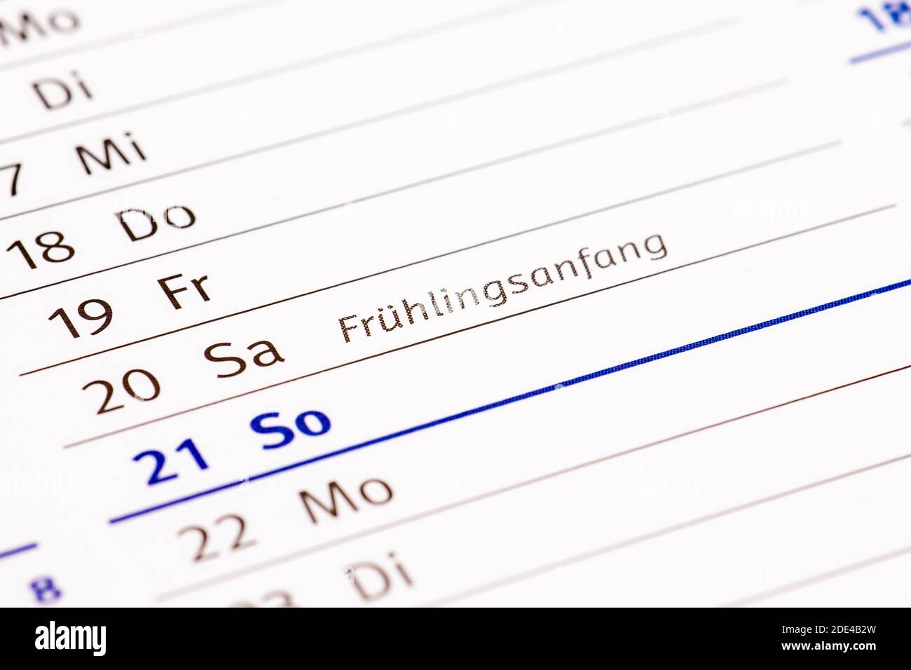 Spring calendar hi-res stock photography and images - Alamy