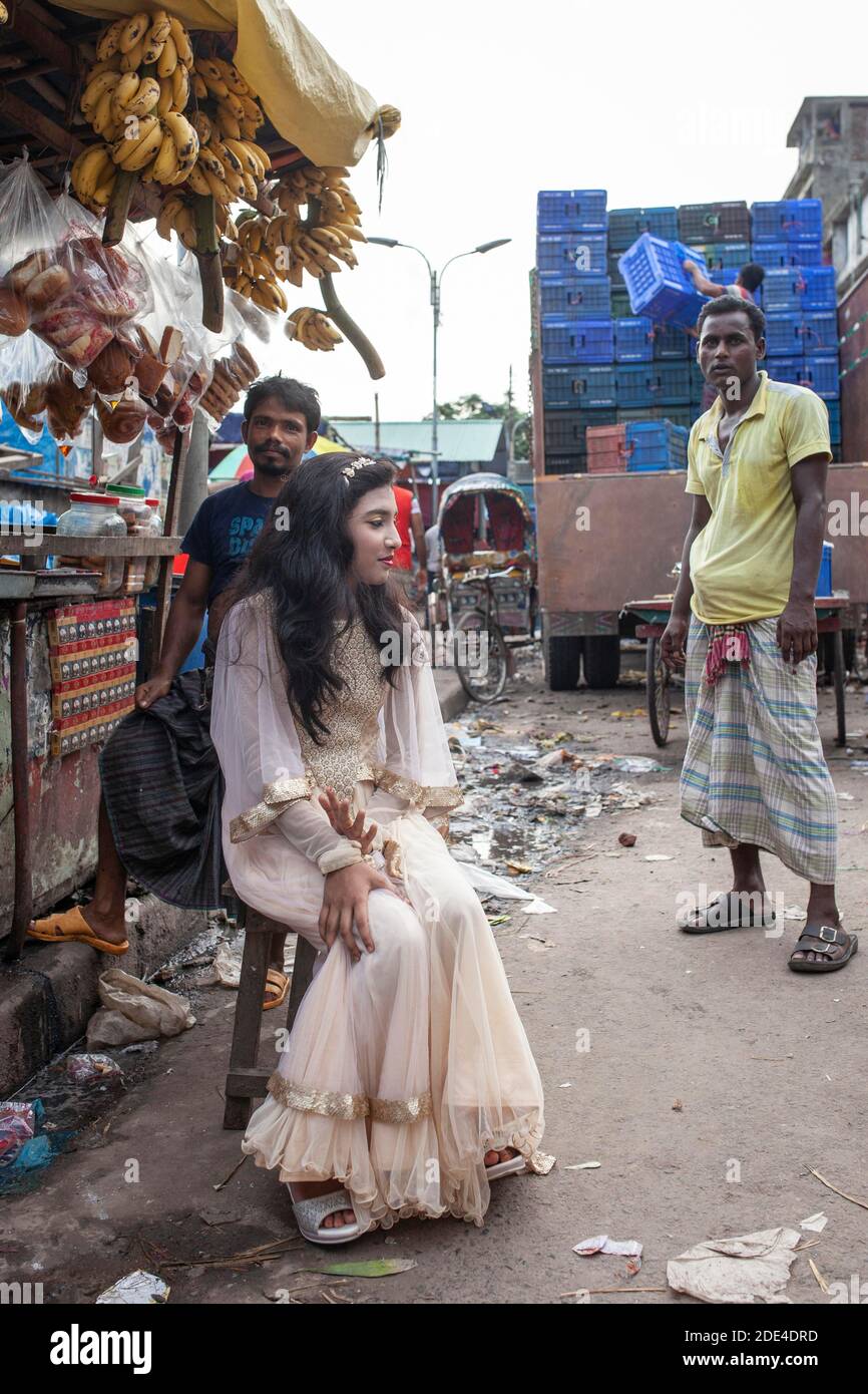 Poor stall hi-res stock photography and images - Alamy
