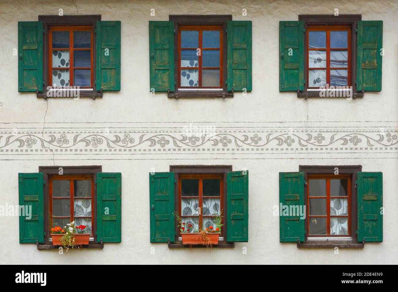 Old stone facade architecture hi-res stock photography and images - Alamy