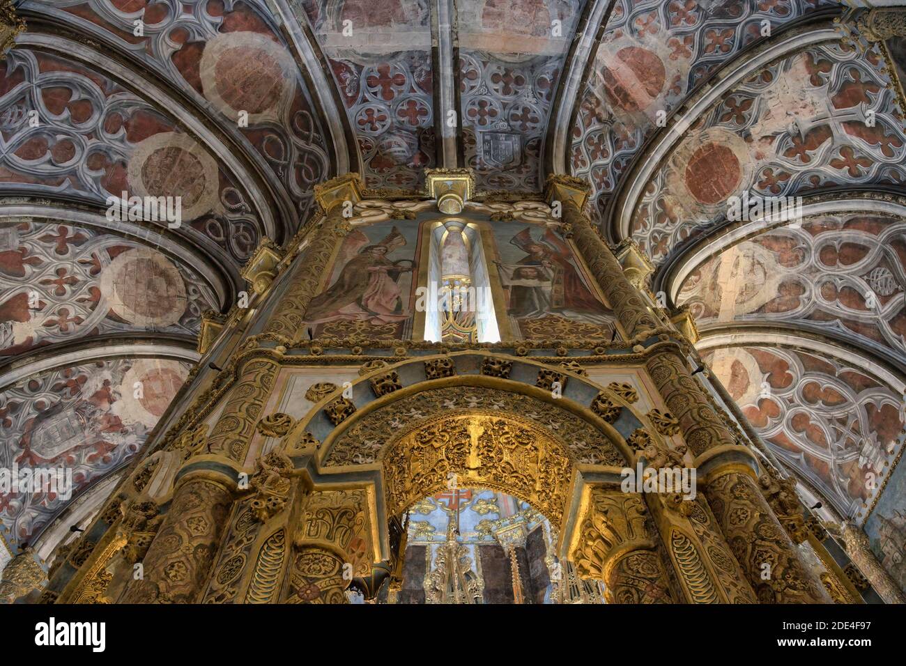 Charola, Templar round Church, Castle and Convent of the Order of ...