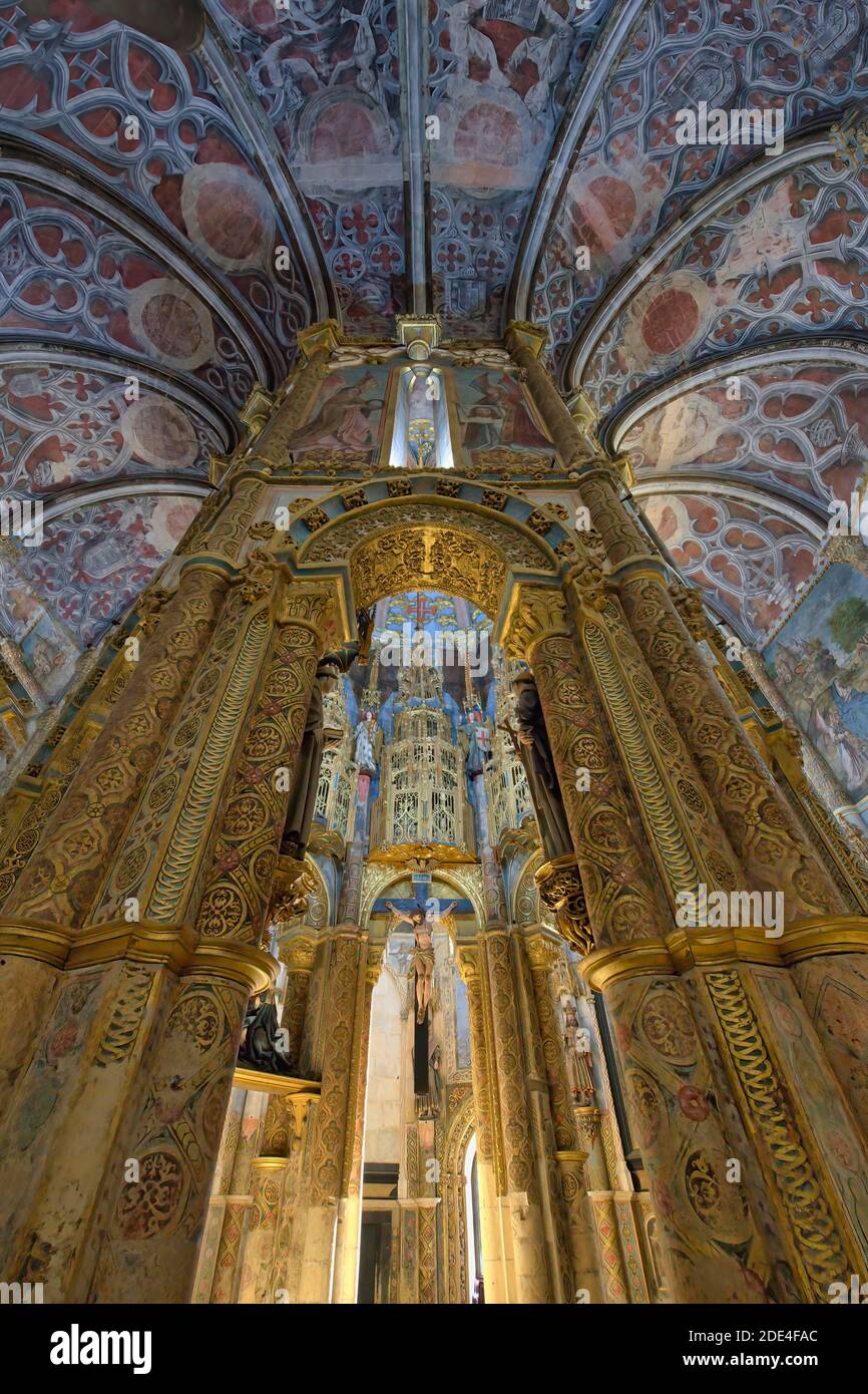 Charola, Templar round Church, Castle and Convent of the Order of ...