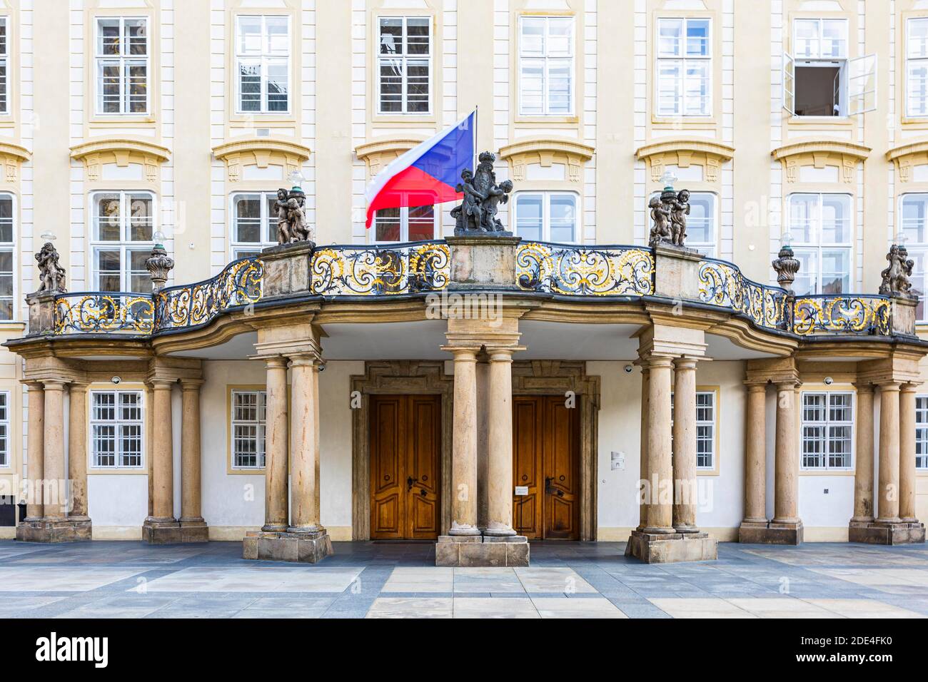 Czech presidential building hi-res stock photography and images - Alamy