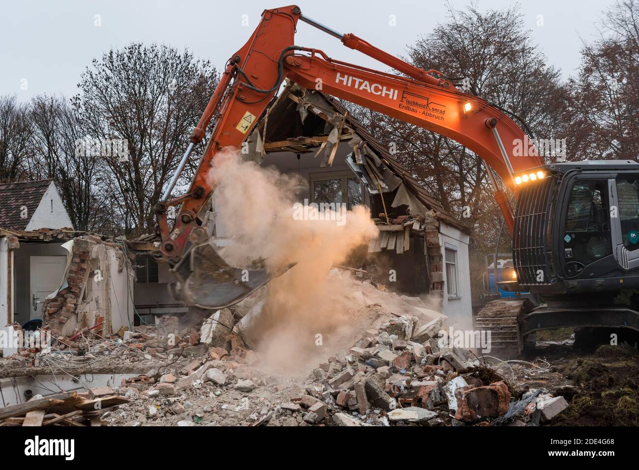 House demolition, Munich, Bavaria, Germany Stock Photo - Alamy