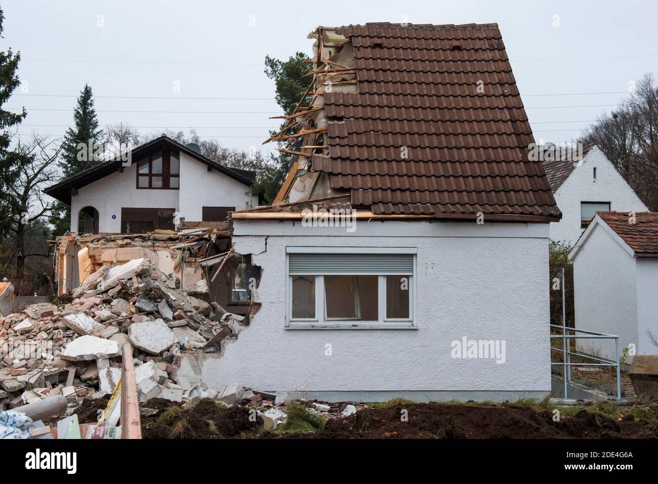 House demolition, Munich, Bavaria, Germany Stock Photo - Alamy