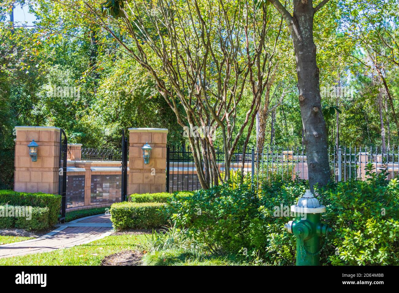 Grace Garden Columbarium at The Woodlands United Methodist Church ...