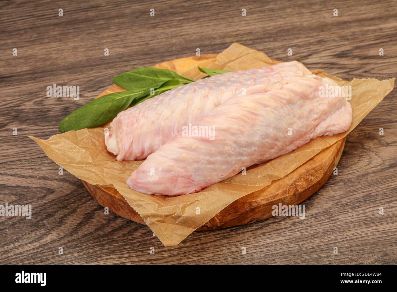 Raw turkey wings ready for cooking Stock Photo - Alamy