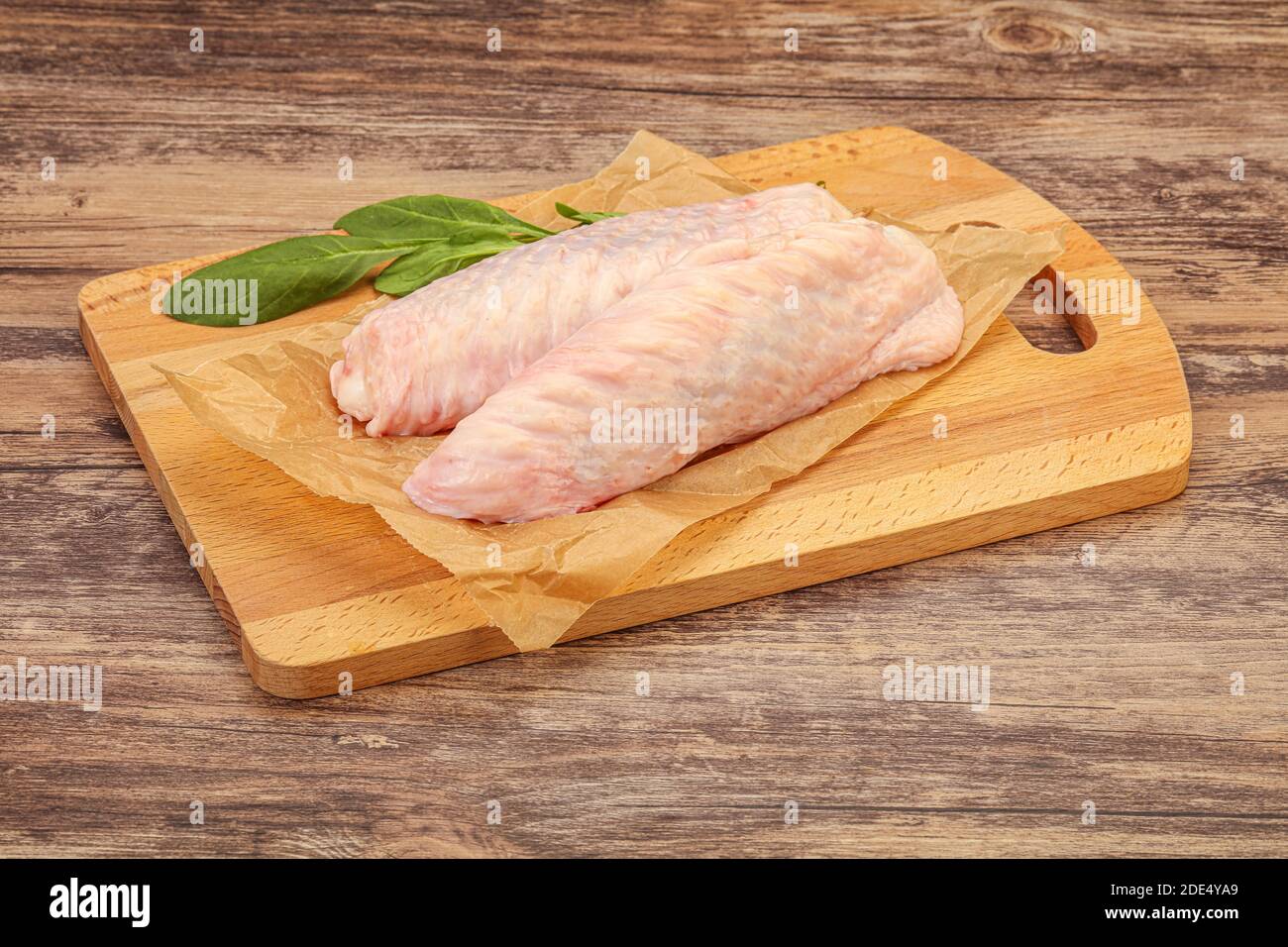Raw turkey wings ready for cooking Stock Photo - Alamy