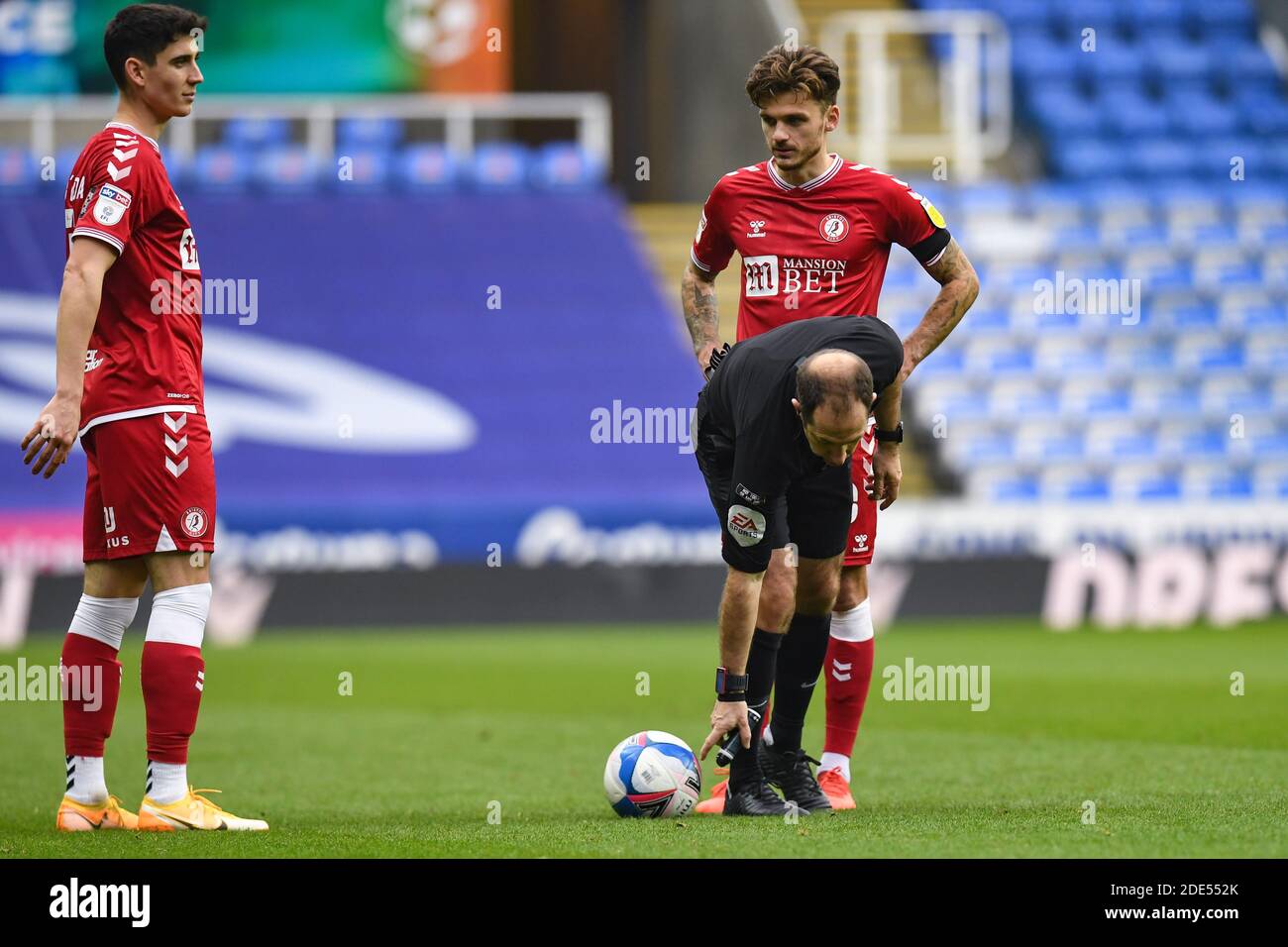 referee Jeremy Simpson marks the spot for a free kick Stock Photo - Alamy