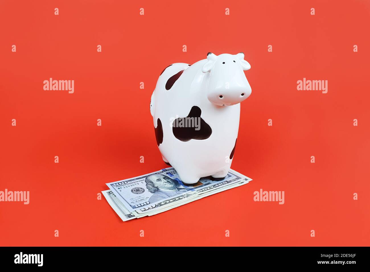 Cow money box hi-res stock photography and images - Alamy