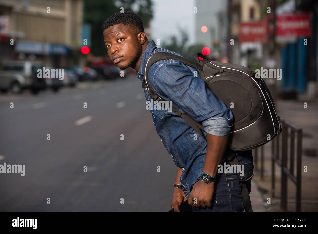 Male face looking left hi-res stock photography and images - Alamy