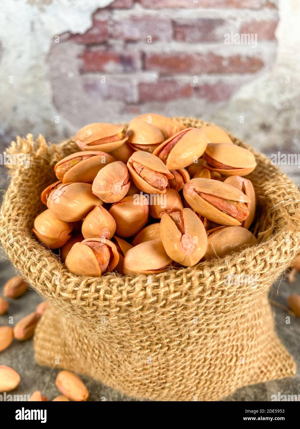 Sack of pistachios hi-res stock photography and images - Alamy