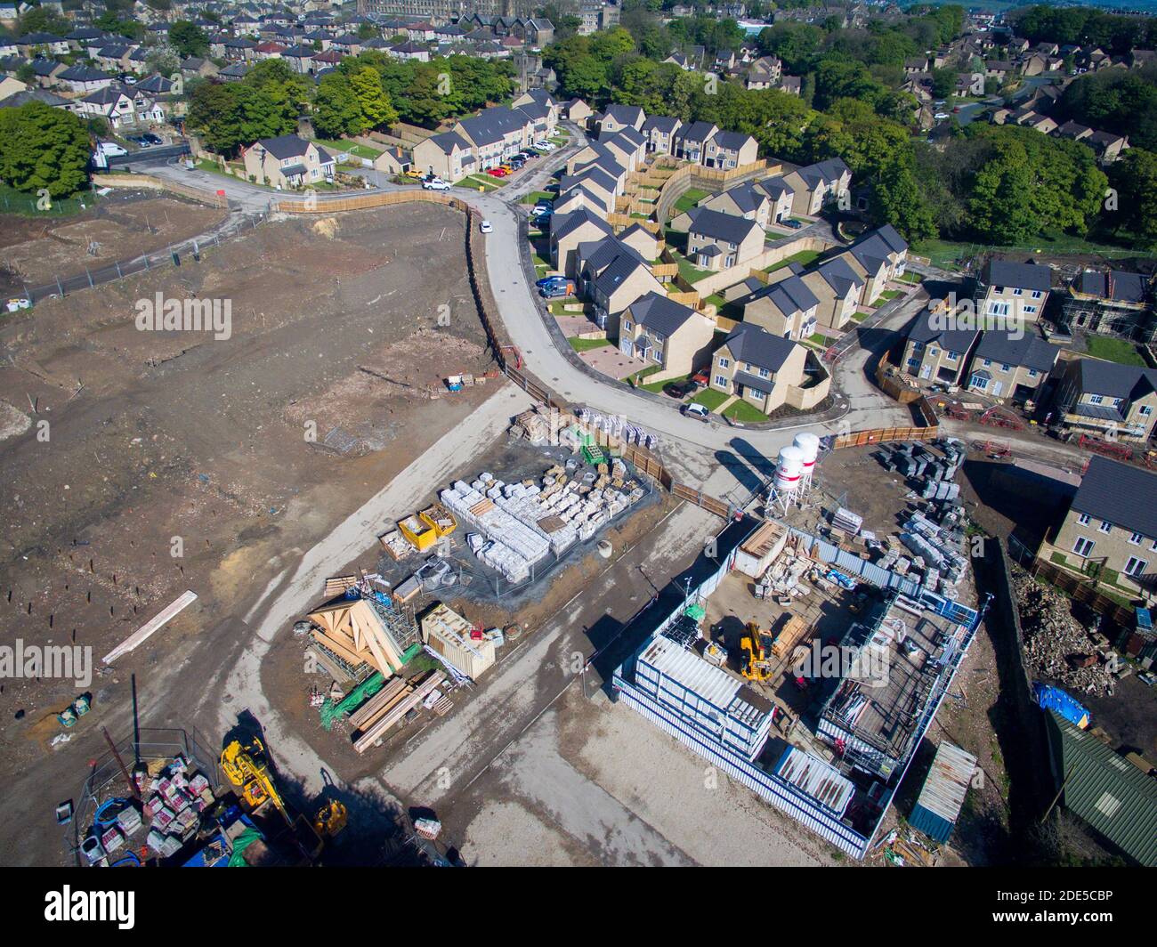 Building Homes Queensbury West Yorkshire Stock Photo - Alamy