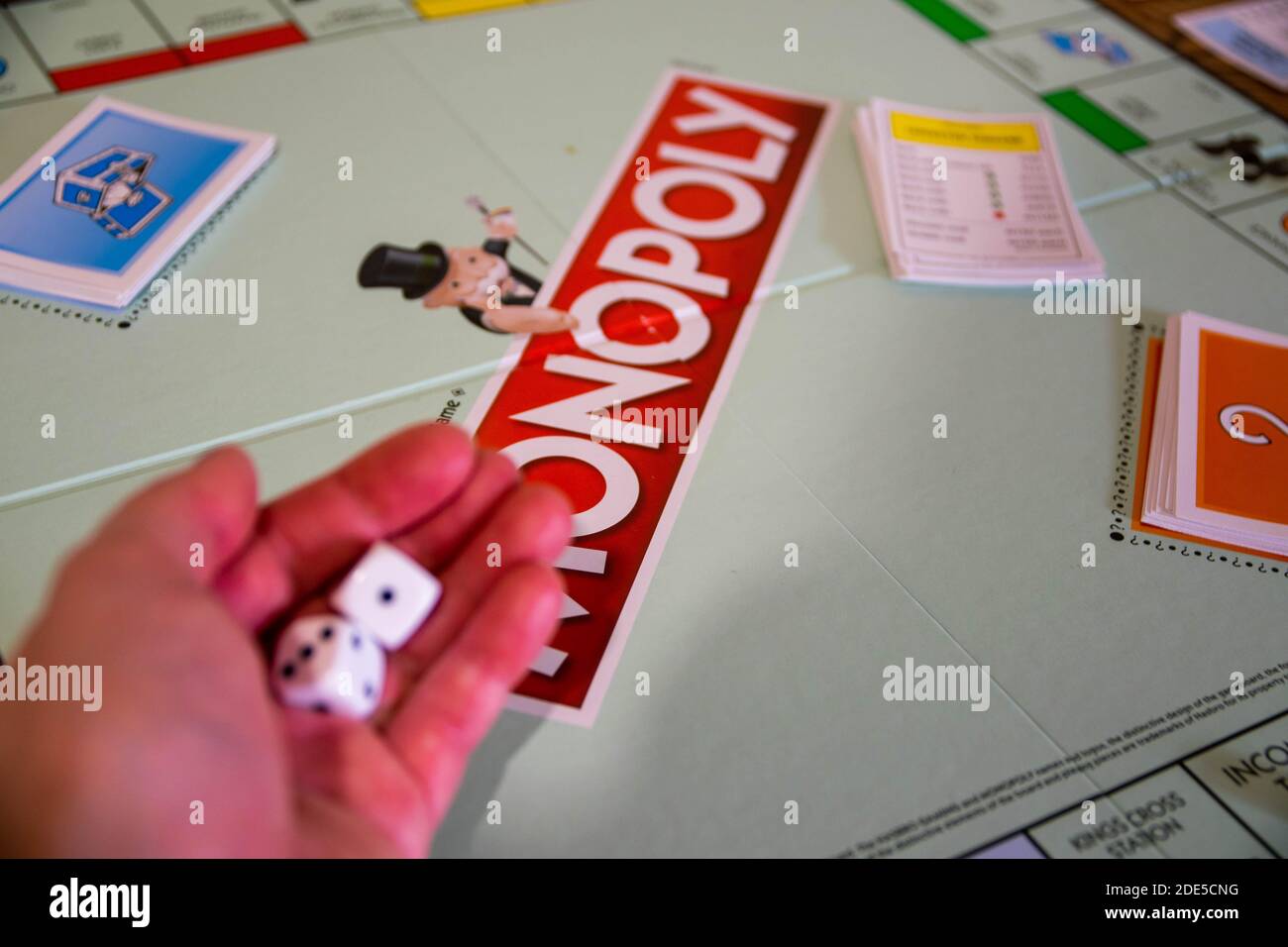 Monopoly board game uk hi-res stock photography and images - Alamy