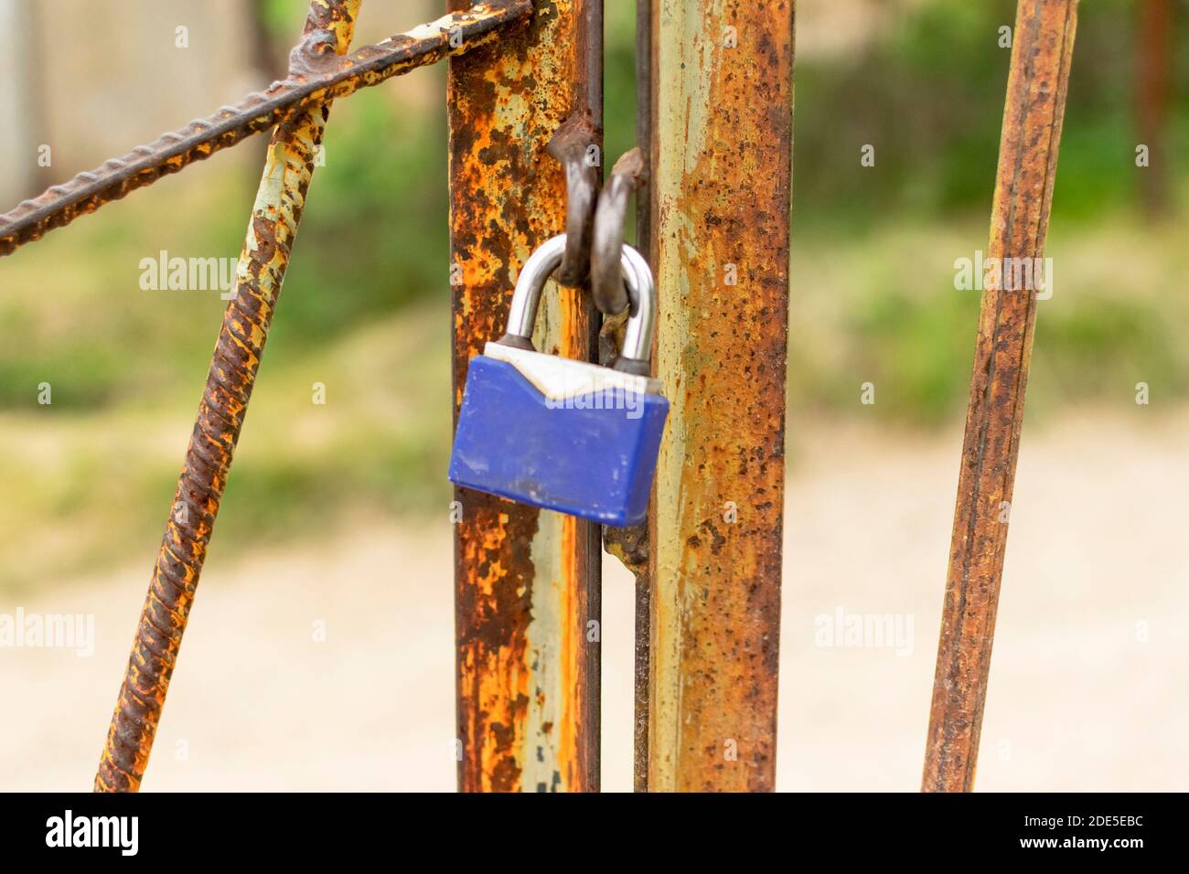 Security gate locks hi-res stock photography and images - Alamy