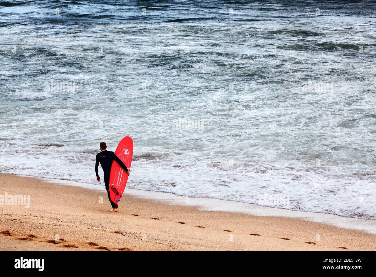 Brave surfer hi-res stock photography and images - Alamy