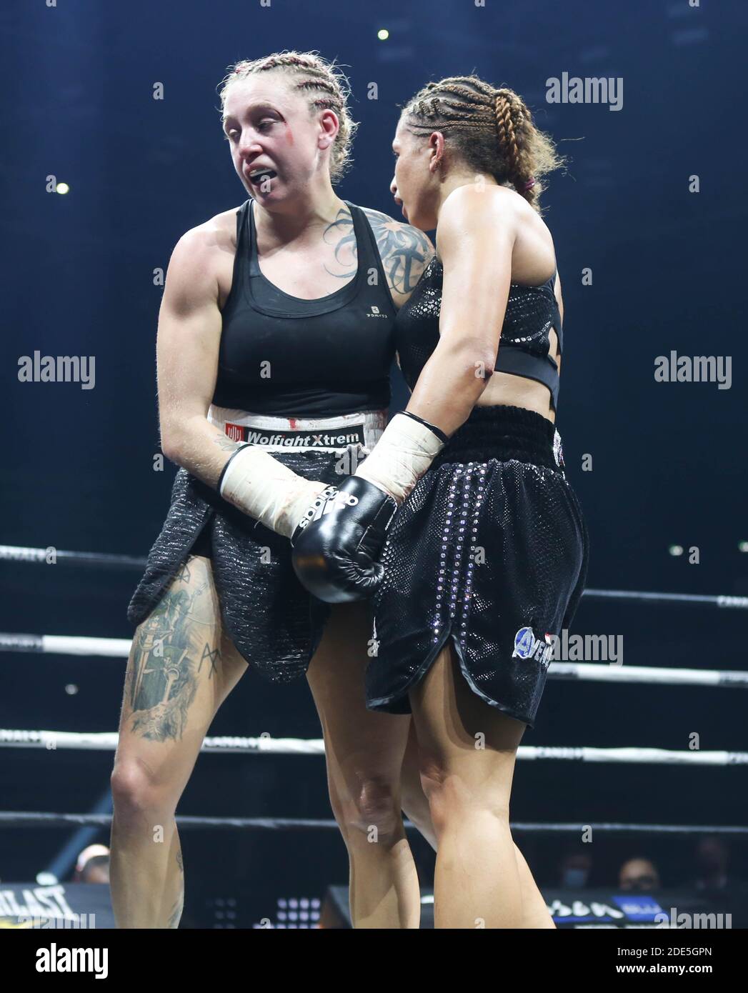 Estelle Mossely Yoka and Emma Gongora of French during the Boxing event ...