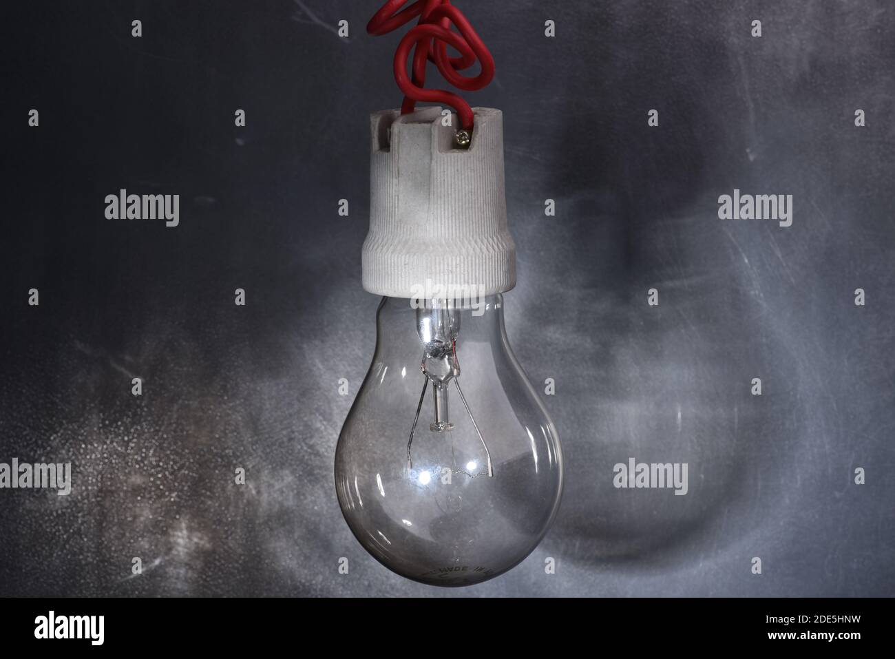 Electric light bulb on off switch hi-res stock photography and images ...