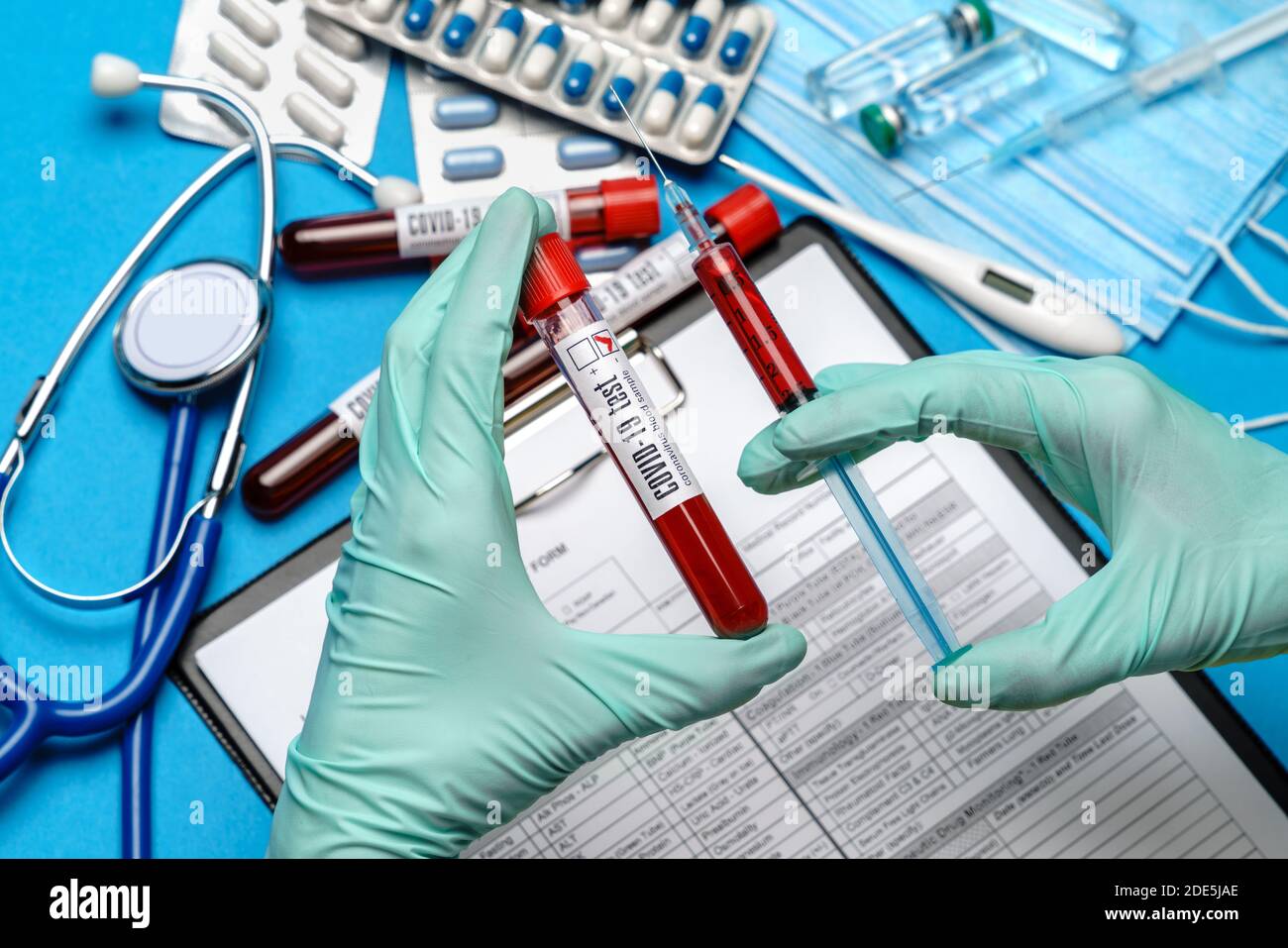 Blood test vial blank hi-res stock photography and images - Alamy