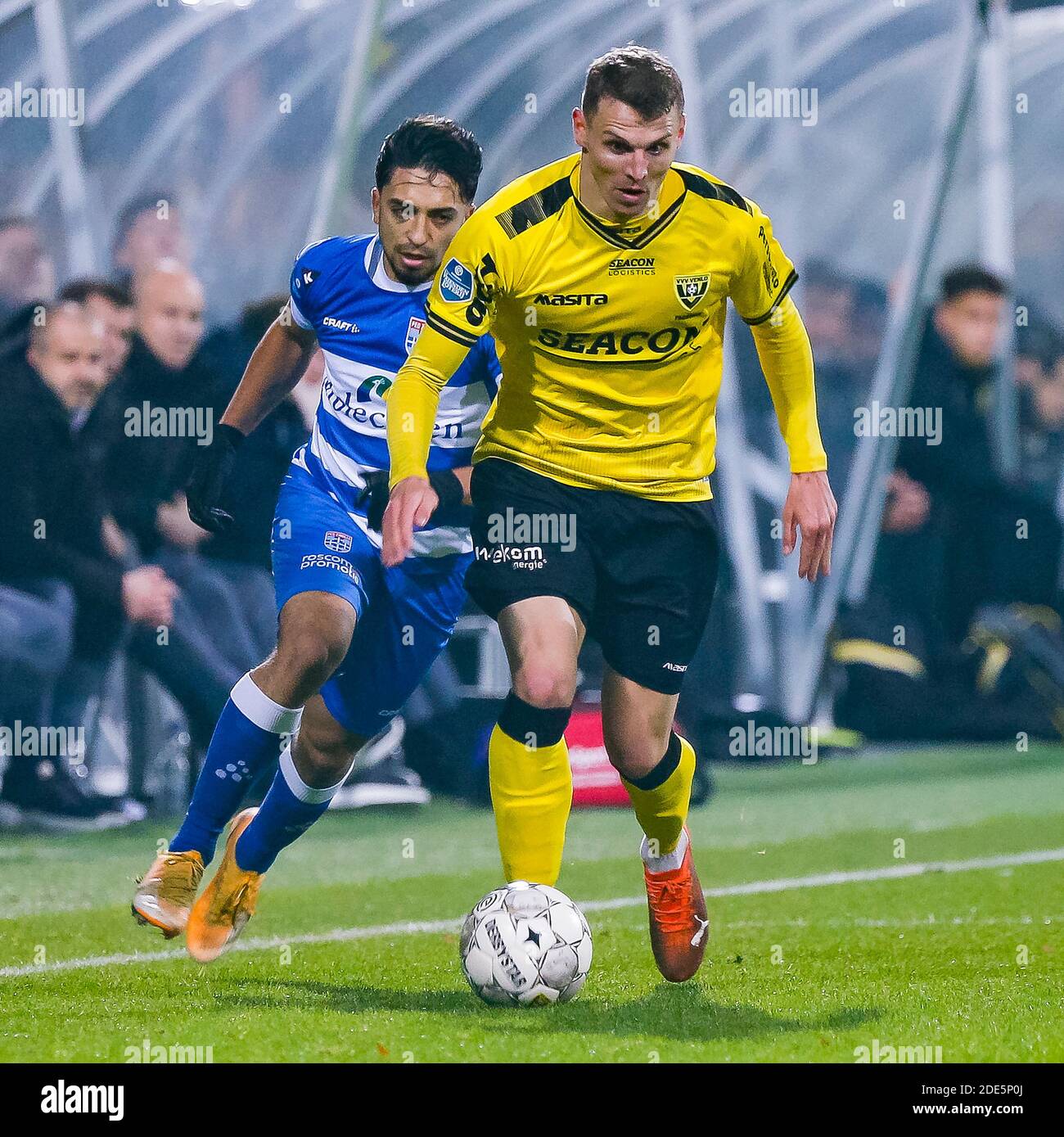 Venlo, Netherlands. 28th Nov, 2020. VENLO, 28-11-2020, Stadium of VVV ...
