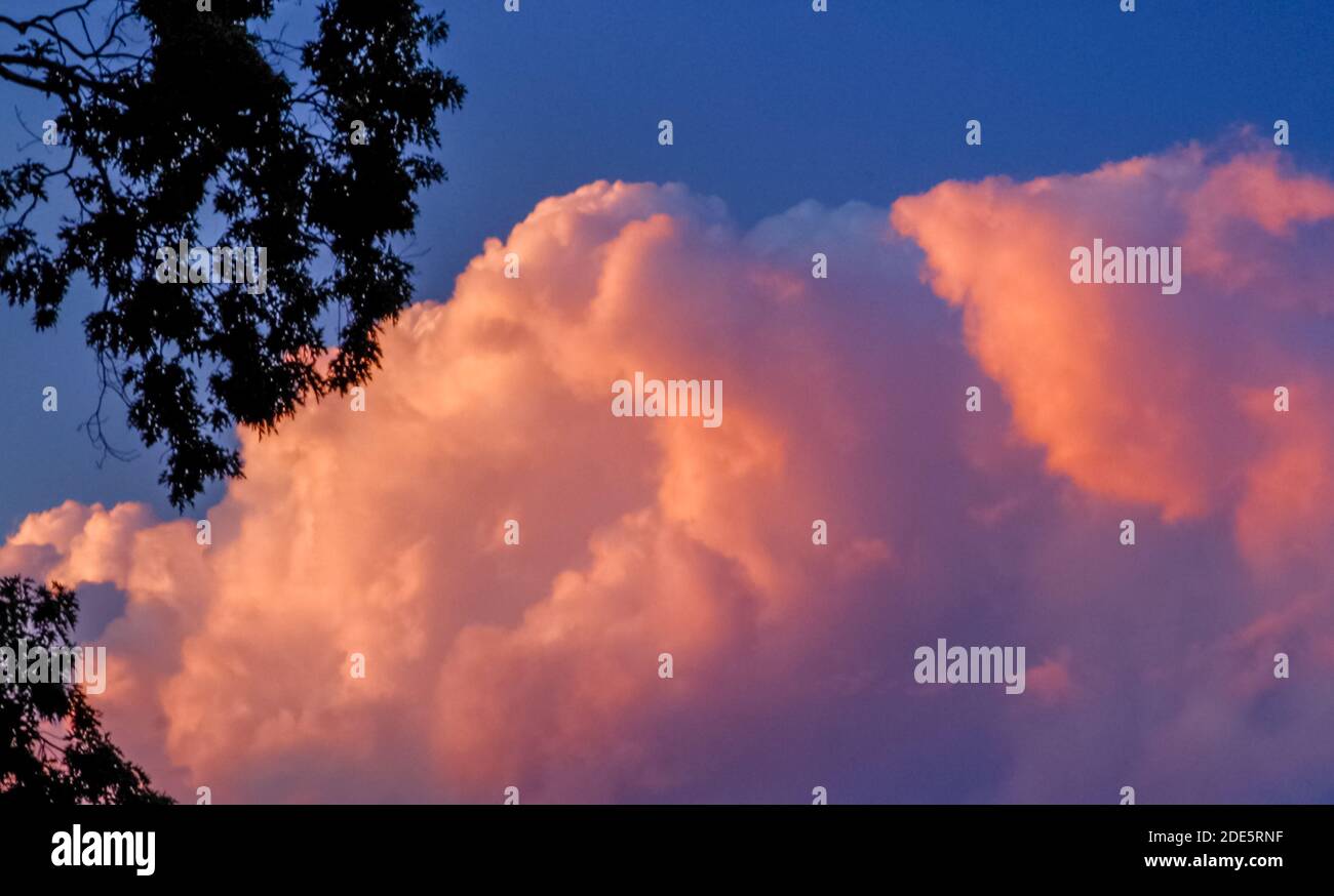 Urban August Cloud Stock Photo - Alamy