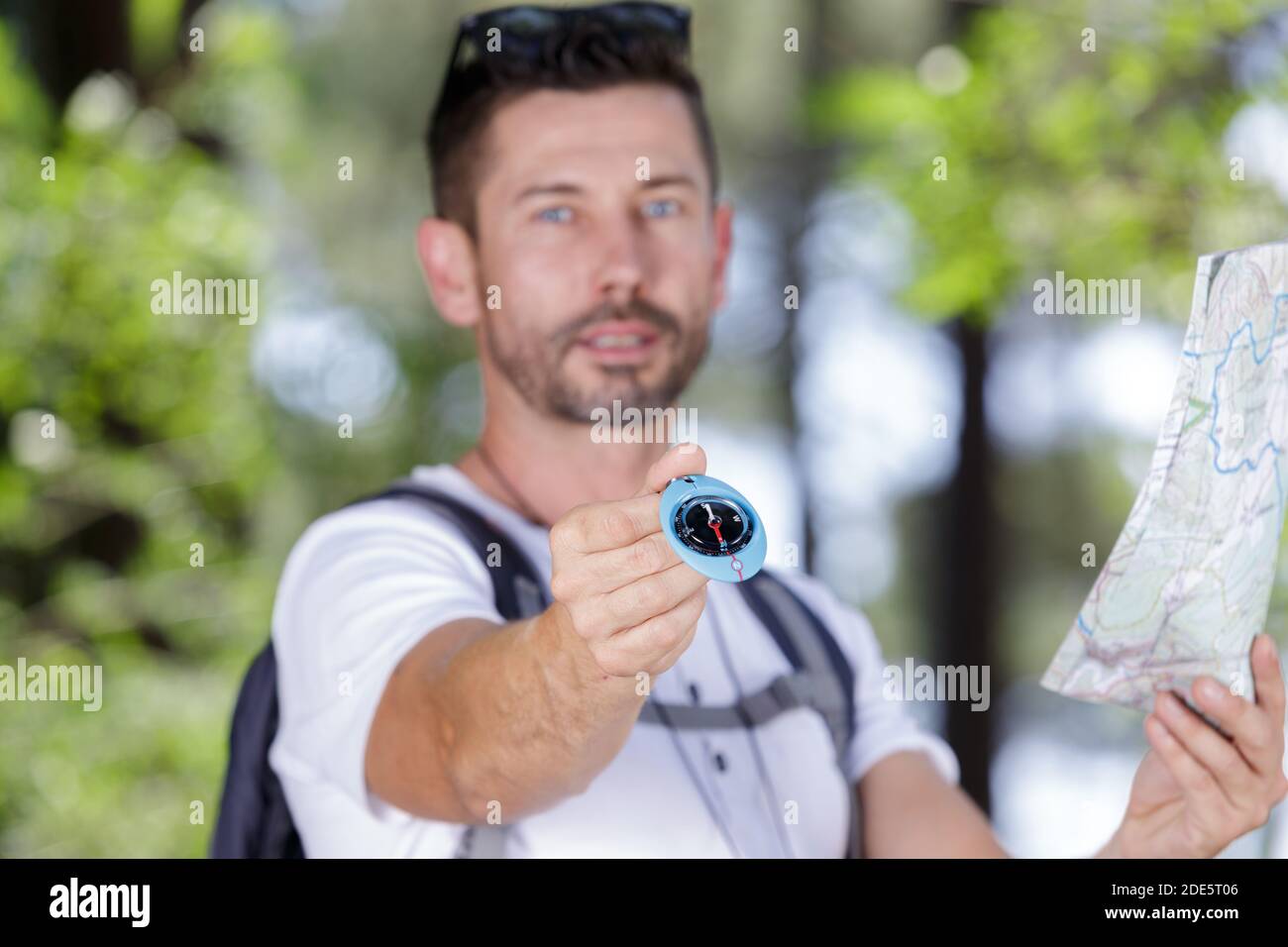 Compass experiment hi-res stock photography and images - Alamy