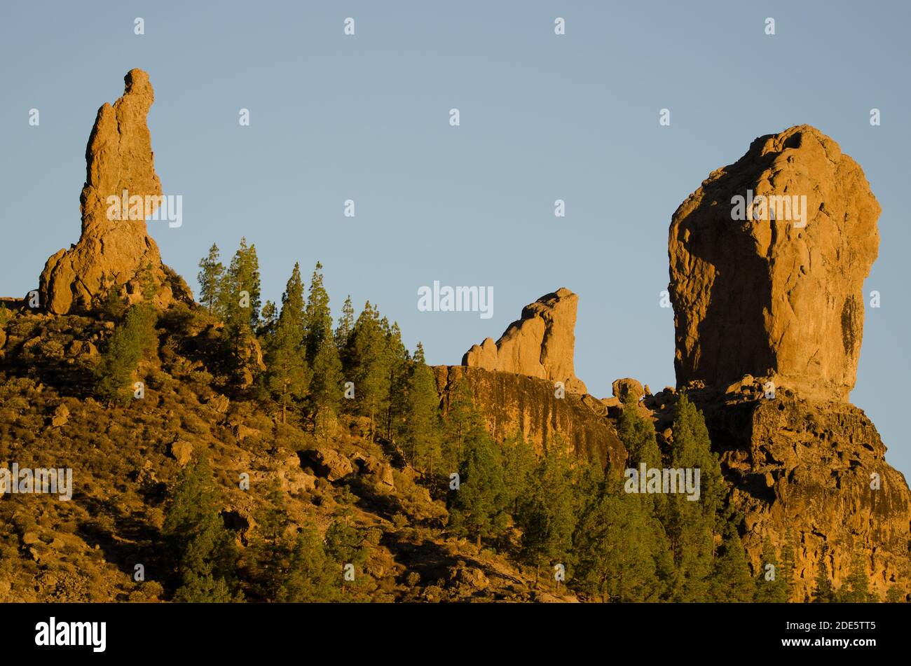 Cliffs of El Fraile, La Rana and Roque Nublo from left to right. The ...