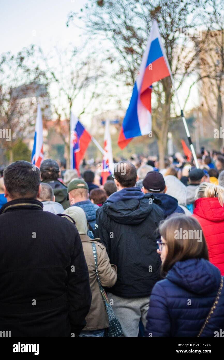 Angry crowd hi-res stock photography and images - Alamy
