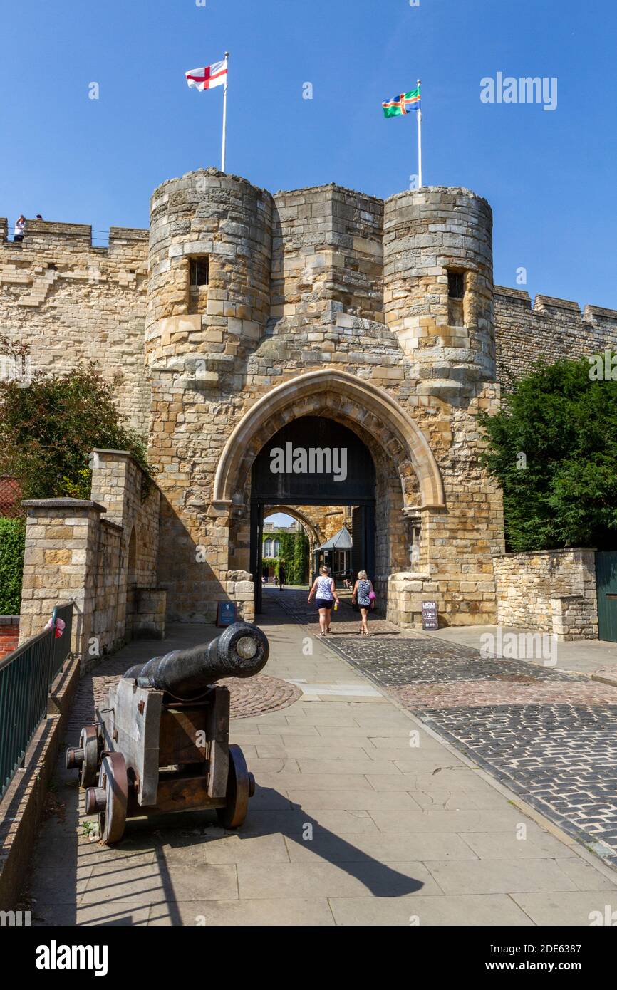 Entrance gates to Lincoln Castle, Lincolnshire, UK Stock Photo - Alamy