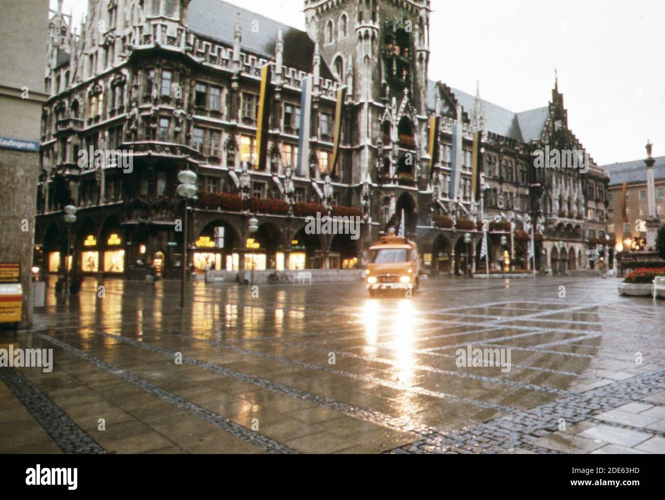 Munich's large and beautiful fussgangerzone (pedestrian zone) has ...