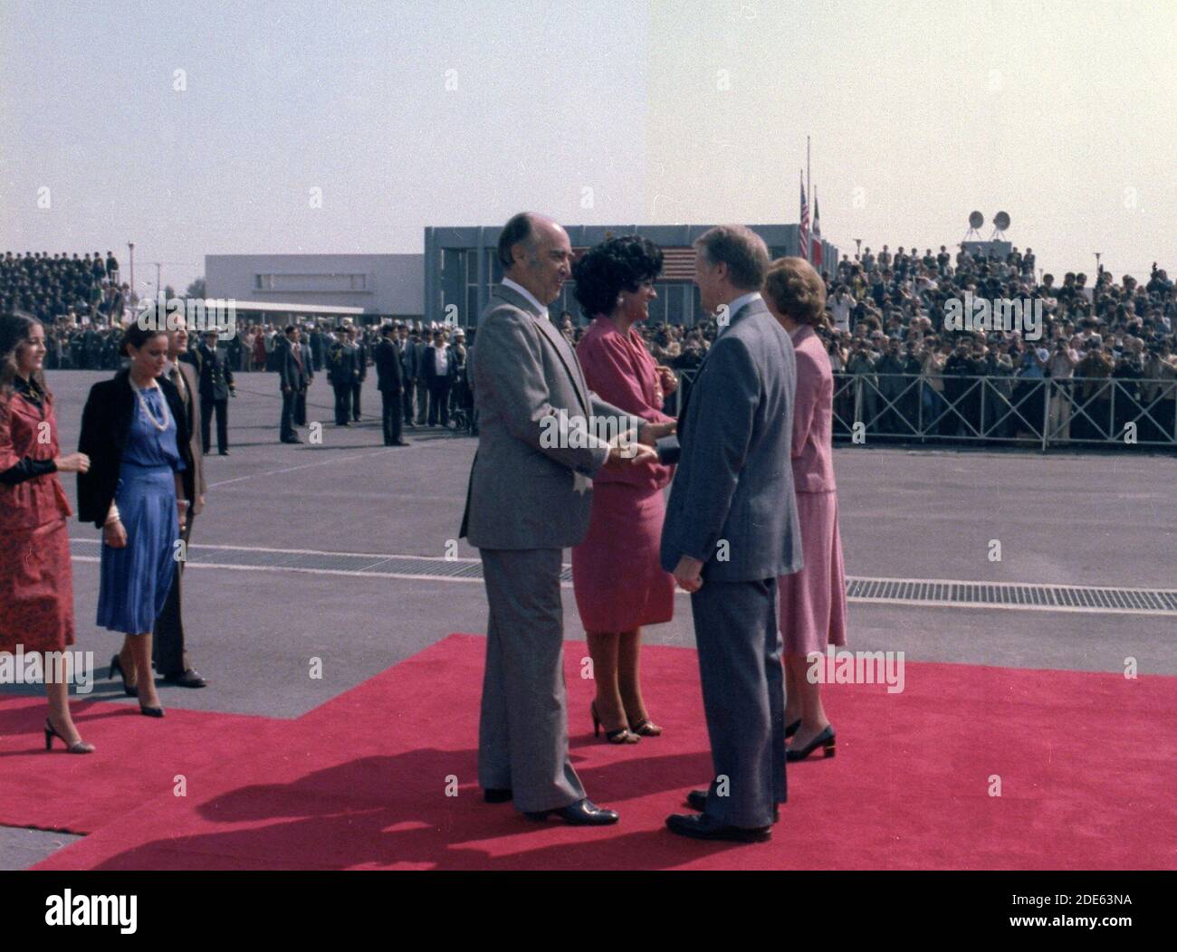 President Lopez Portillo and Mrs. Portillo welcome Jimmy Carter and ...
