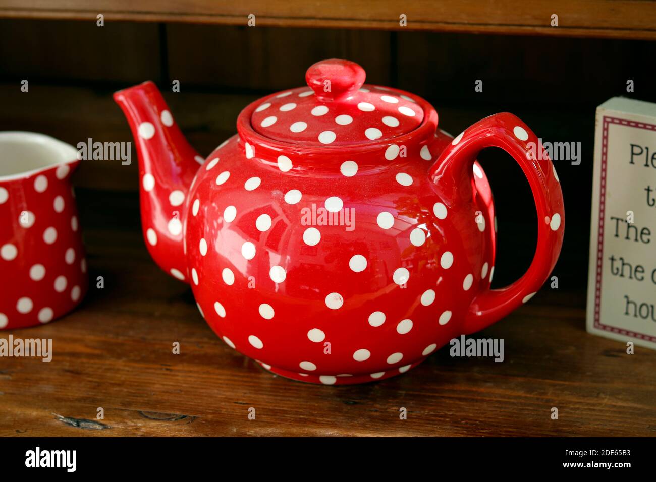 Tabletop kettle hi-res stock photography and images - Alamy