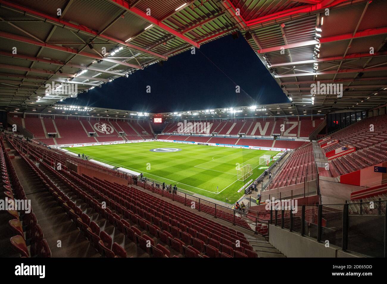 Mainz, Germany. 29th Nov, 2020. Football: Bundesliga, FSV Mainz 05 ...