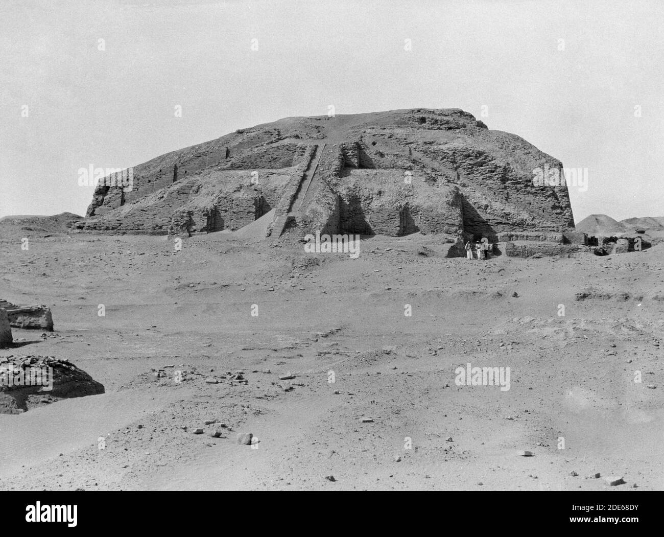 Ur of the chaldees Black and White Stock Photos & Images - Alamy