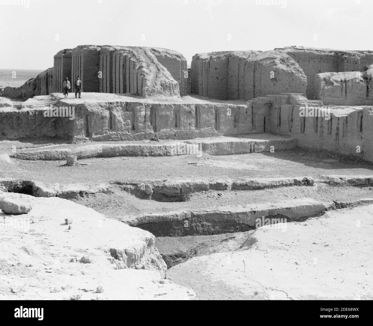 Original Caption: Iraq. Kish. (Tel-Uhaimir). The ruling city ...