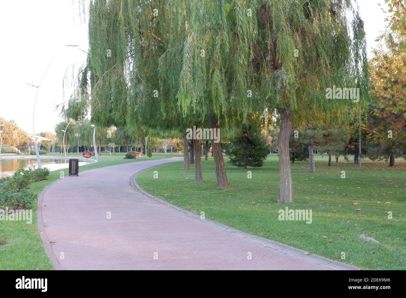 Walking way city park hi-res stock photography and images - Alamy