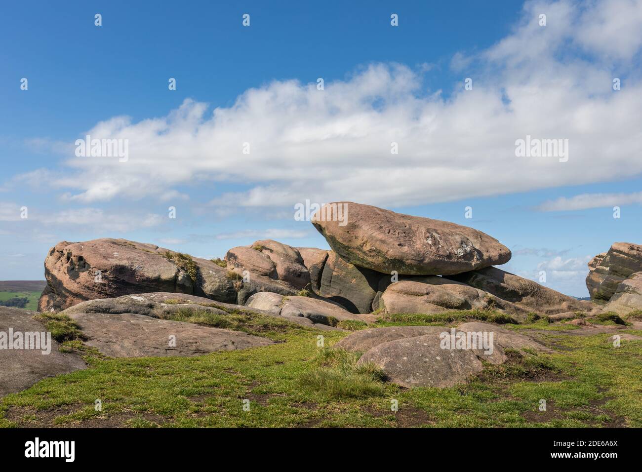 Gritstone rock formations on Hen Cloud, The Roaches, Peak District ...